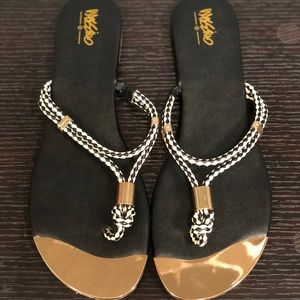 Mossimo Supply Co. | Shoes | Nwot Mossimo Black And Gold Metallic Rope ...